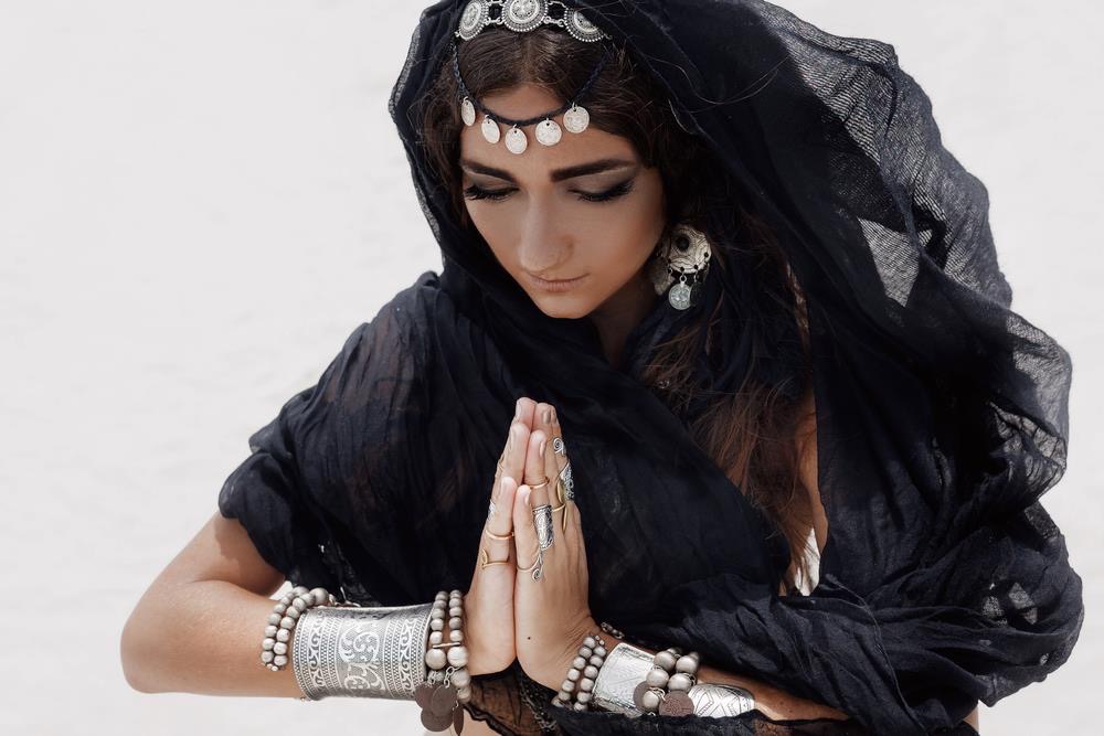 Parshat Yitro :The story of Zipporah - תמר פלג